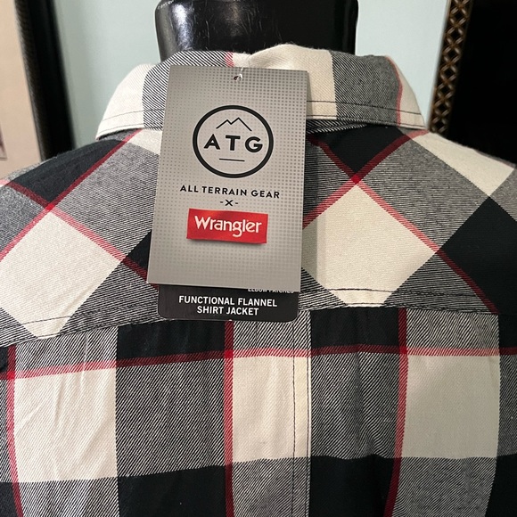 Wrangler | Shirts | Wrangler Atg All Terrain Hiking Flannel Shirt Xxl ...